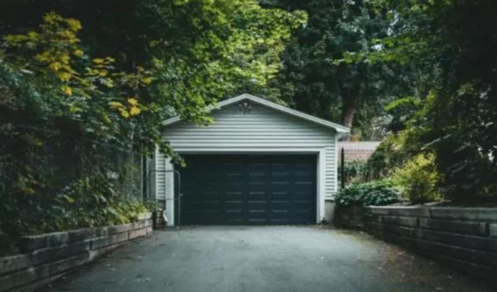 build a durable garage for a car