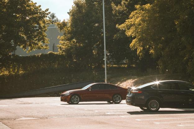 kādas sekas karstums rada automobilim