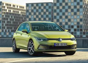 kuri hečbeki konkurē ar Volkswagen Golf