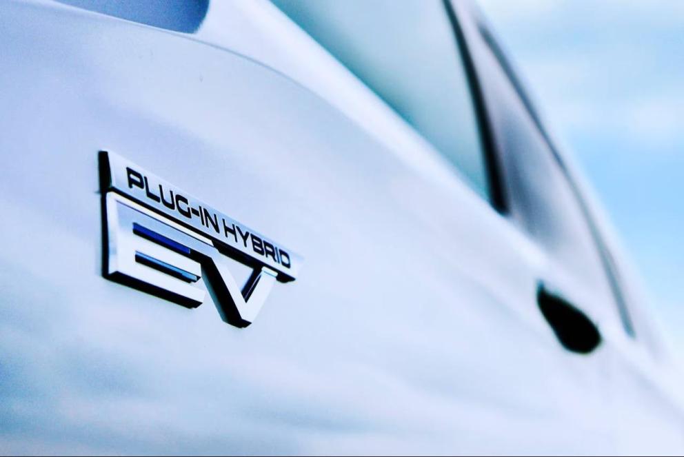 how many plug-in hybrids run on electric traction