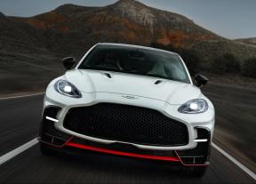Apskats par Aston Martin DBX 2026
