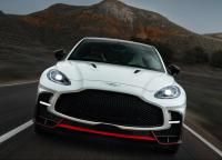 Apskats par Aston Martin DBX 2026