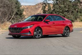 Apskats par Hyundai Elantra Hybrid 2023