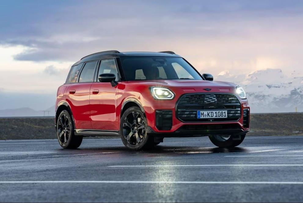Apskats par MINI Countryman 2026