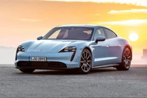 Overview of Porsche Taycan 2023