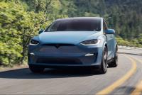 Apskats par Tesla Model X 2026