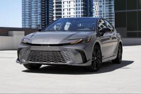 Apskats par Toyota Camry 2025
