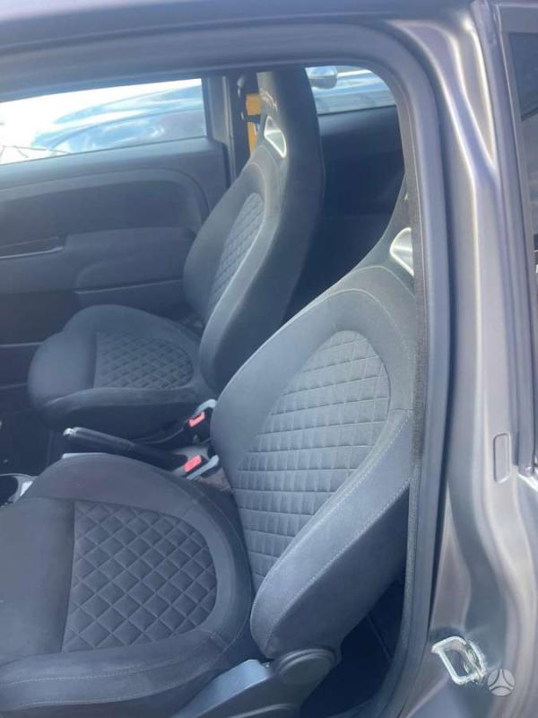Abarth 595 2020 in Kaunas, with an engine capacity of 1.40 L and mileage of 60 thousand km for 19000 €, photo 7 on AUTOMOTO.COM.LV