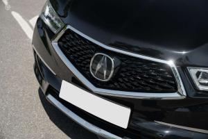 Black Acura MDX 2017 in Vilnius, with an engine capacity of 3.47 L and mileage of 208 thousand km for 16900 €, photo 8 on AUTOMOTO.COM.LV