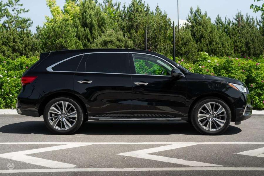 Black Acura MDX 2017 in Vilnius, with an engine capacity of 3.47 L and mileage of 208 thousand km for 16900 €, photo 10 on AUTOMOTO.COM.LV