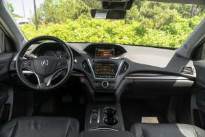 Black Acura MDX 2017 in Vilnius, with an engine capacity of 3.47 L and mileage of 208 thousand km for 16900 €, photo 22 on AUTOMOTO.COM.LV
