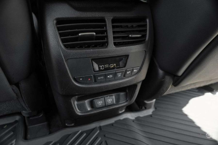 Black Acura MDX 2017 in Vilnius, with an engine capacity of 3.47 L and mileage of 208 thousand km for 16900 €, photo 25 on AUTOMOTO.COM.LV