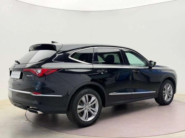 Black Acura MDX 2022 in Panevezys, with an engine capacity of 3.47 L and mileage of 23 thousand km for 29900 €, photo 8 on AUTOMOTO.COM.LV