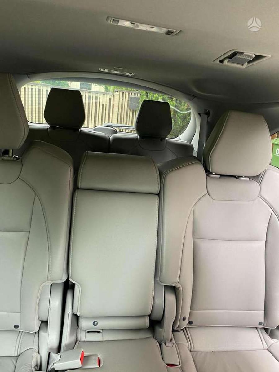 Grey Acura MDX 2018 in Kaunas, with an engine capacity of 3.50 L and mileage of 128 thousand km for 17500 €, photo 8 on AUTOMOTO.COM.LV