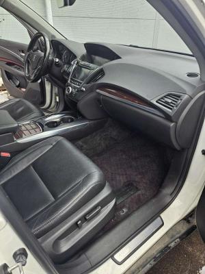 White Acura MDX 2016 in Vilnius, with an engine capacity of 3.50 L and mileage of 209 thousand km for 13500 €, photo 6 on AUTOMOTO.COM.LV