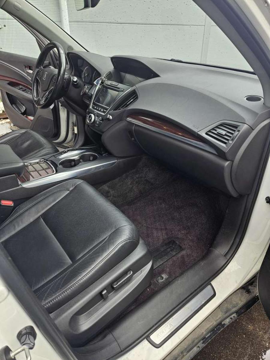 White Acura MDX 2016 in Vilnius, with an engine capacity of 3.50 L and mileage of 209 thousand km for 13500 €, photo 6 on AUTOMOTO.COM.LV