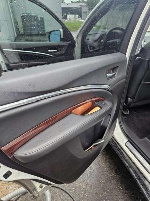 White Acura MDX 2016 in Vilnius, with an engine capacity of 3.50 L and mileage of 209 thousand km for 13500 €, photo 21 on AUTOMOTO.COM.LV