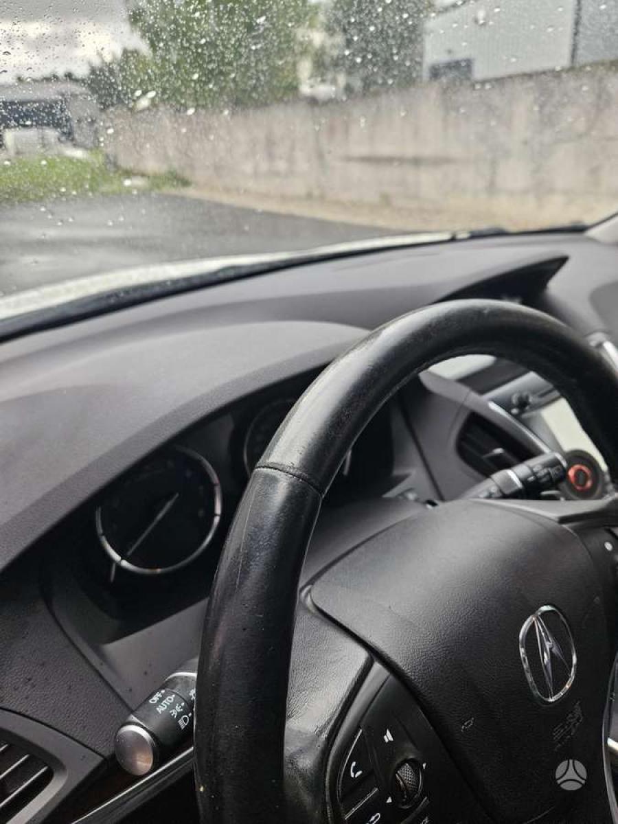 White Acura MDX 2016 in Vilnius, with an engine capacity of 3.50 L and mileage of 209 thousand km for 13500 €, photo 27 on AUTOMOTO.COM.LV