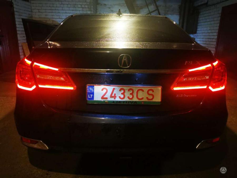 Black Acura RLX 2017 in Vilnius, with an engine capacity of 3.50 L and mileage of 65 thousand km for 18800 €, photo 28 on AUTOMOTO.COM.LV
