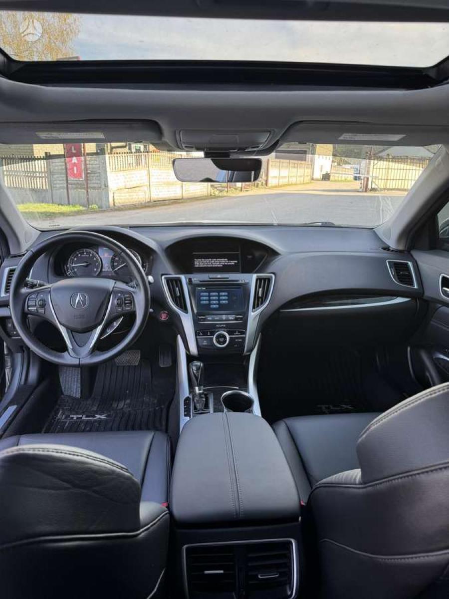 Grey Acura TLX 2020 in Alytus, with an engine capacity of 2.36 L and mileage of 52 thousand km for 23000 €, photo 6 on AUTOMOTO.COM.LV