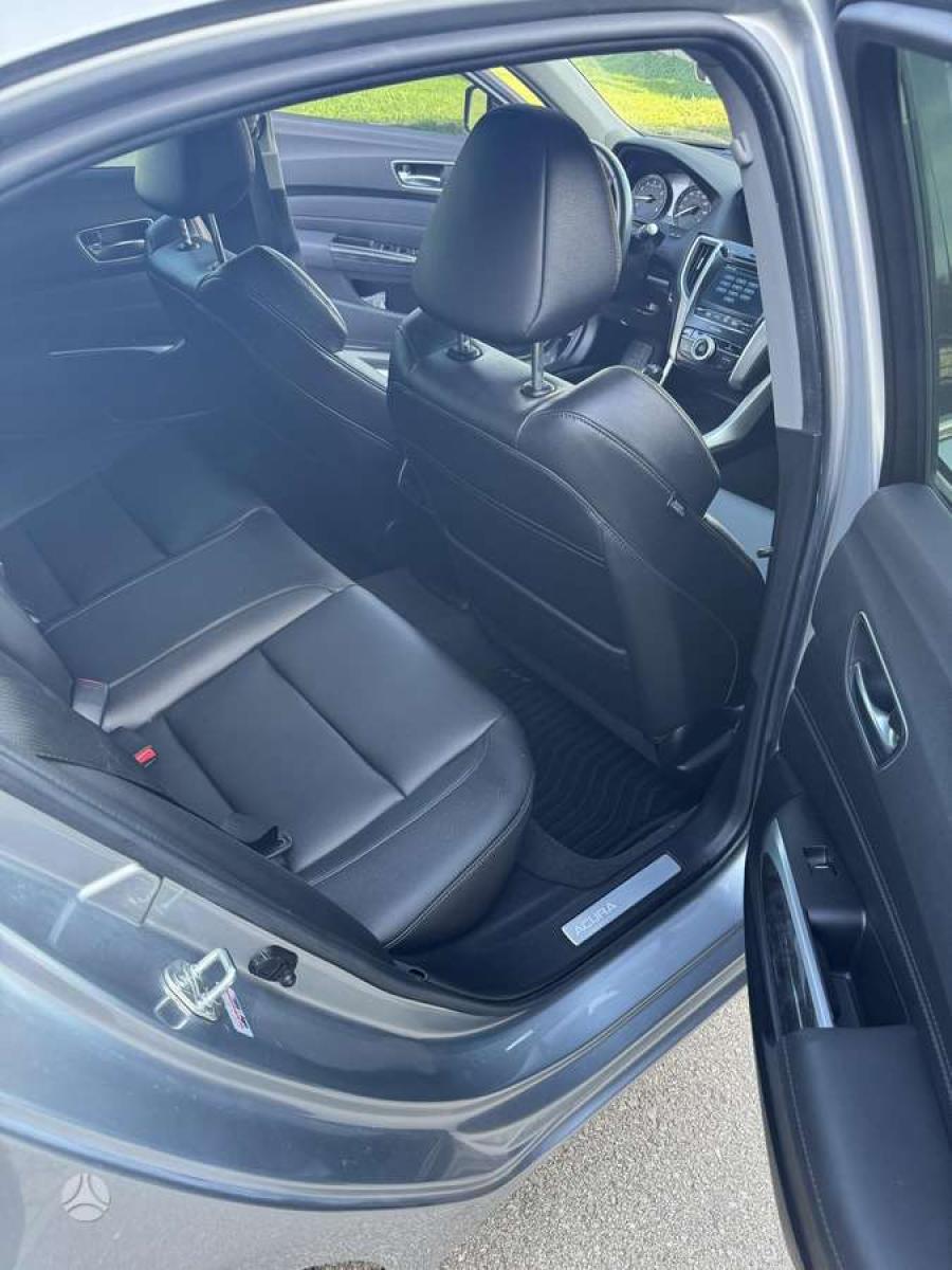 Grey Acura TLX 2020 in Alytus, with an engine capacity of 2.36 L and mileage of 52 thousand km for 23000 €, photo 9 on AUTOMOTO.COM.LV