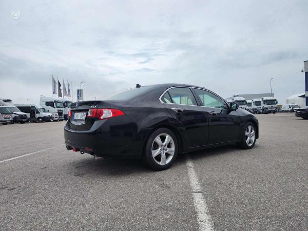 Melns Acura TSX 2010 Kauņa, ar dzinēja tilpumu 2.35 L un nobraukumu 86 tūkst. km par 5250 €, foto 5 vietnē AUTOMOTO.COM.LV