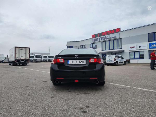 Black Acura TSX 2010 in Kaunas, with an engine capacity of 2.35 L and mileage of 86 thousand km for 5250 €, photo 8 on AUTOMOTO.COM.LV