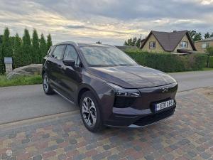 Коричневый Aiways U5 2021 в Паневежис, объемом двигателя 0.00 л и пробегом 55 тыс. км за 17300 €, фото 3 на AUTOMOTO.COM.LV