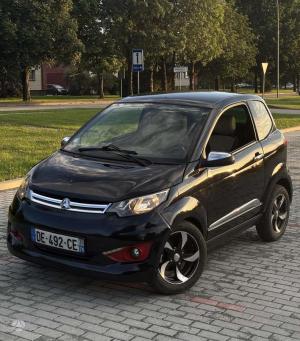 Melns Aixam City 2014 Gargždai, ar dzinēja tilpumu 0.40 L un nobraukumu 69 tūkst. km par 5199 €, foto  vietnē AUTOMOTO.COM.LV
