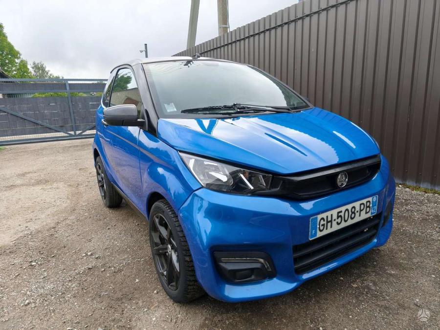 Blue Aixam City 2022 in Kaunas, with an engine capacity of 0.50 L and mileage of 32 thousand km for 7999 €, photo 4 on AUTOMOTO.COM.LV