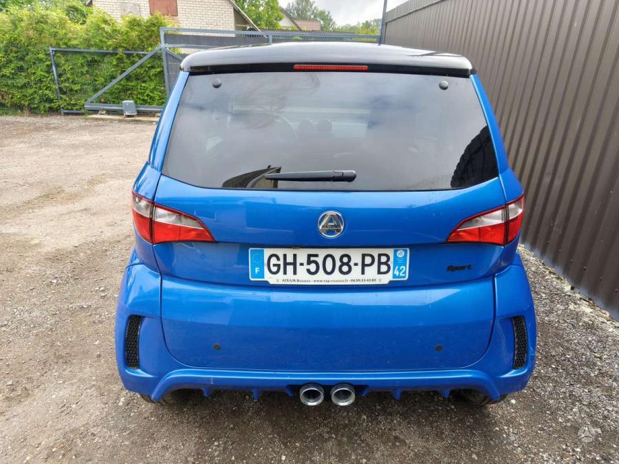 Blue Aixam City 2022 in Kaunas, with an engine capacity of 0.50 L and mileage of 32 thousand km for 7999 €, photo 9 on AUTOMOTO.COM.LV