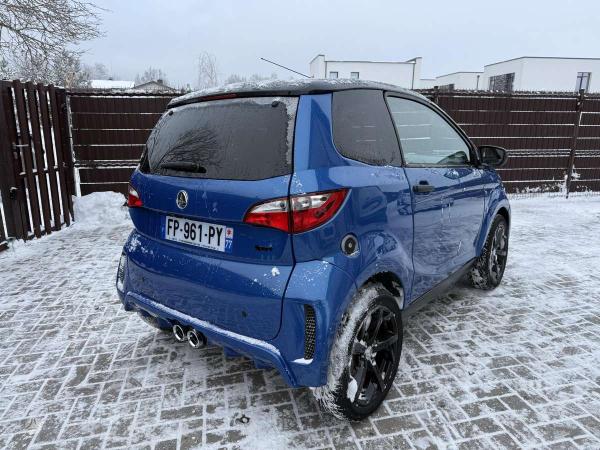 Blue Aixam City 2020 in Vilnius, with an engine capacity of 0.48 L and mileage of 25 thousand km for 8600 €, photo 3 on AUTOMOTO.COM.LV