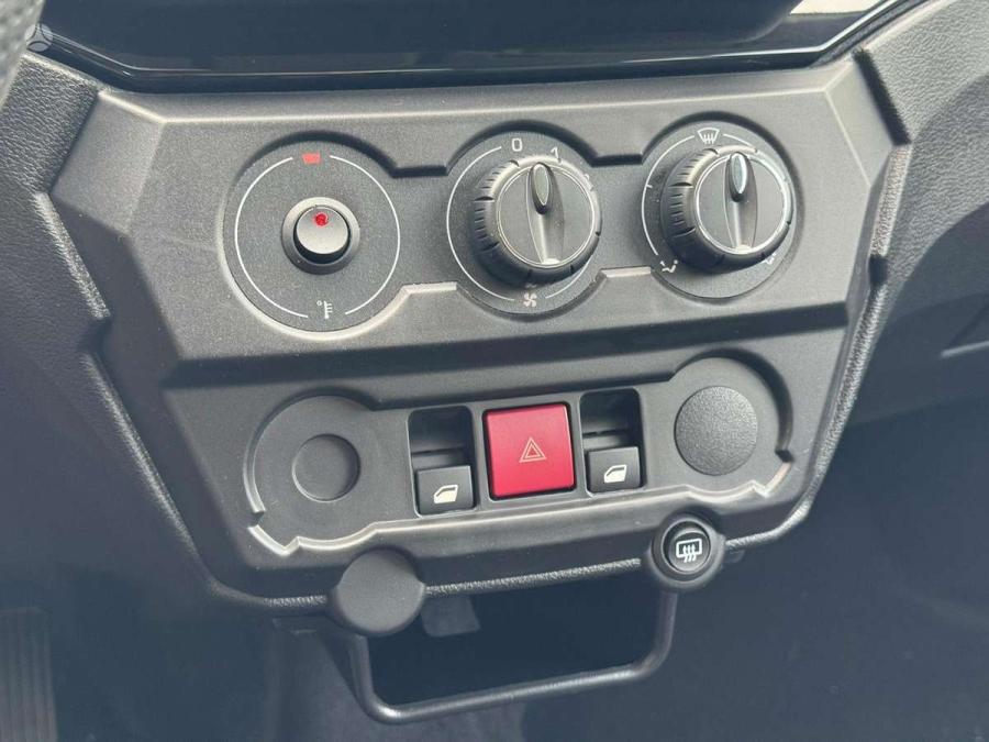 Blue Aixam City 2025 in Kaunas, with an engine capacity of 0.00 L and mileage of 0 thousand km for 11500 €, photo 12 on AUTOMOTO.COM.LV