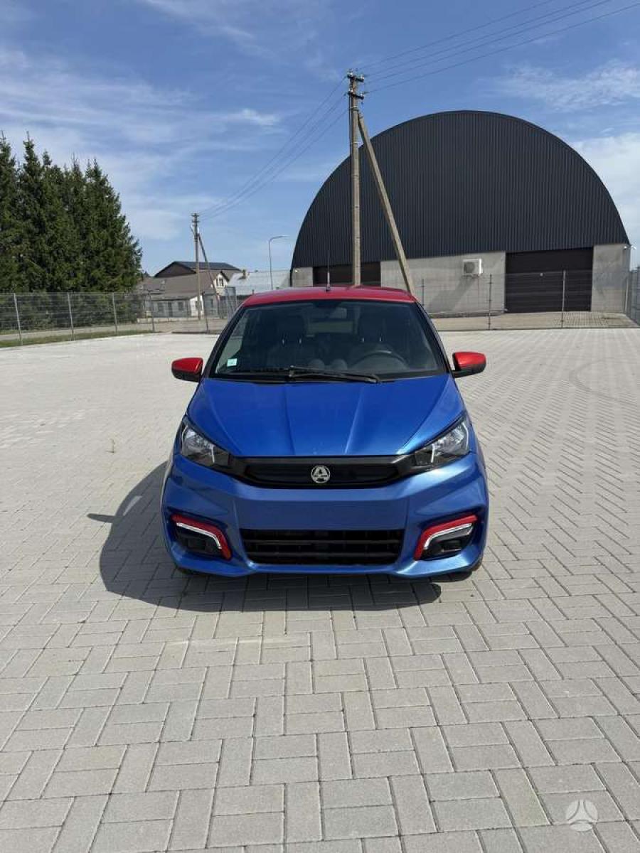 Blue Aixam City 2023 in Taurage, with an engine capacity of 0.50 L and mileage of 11 thousand km for 7600 €, photo 1 on AUTOMOTO.COM.LV