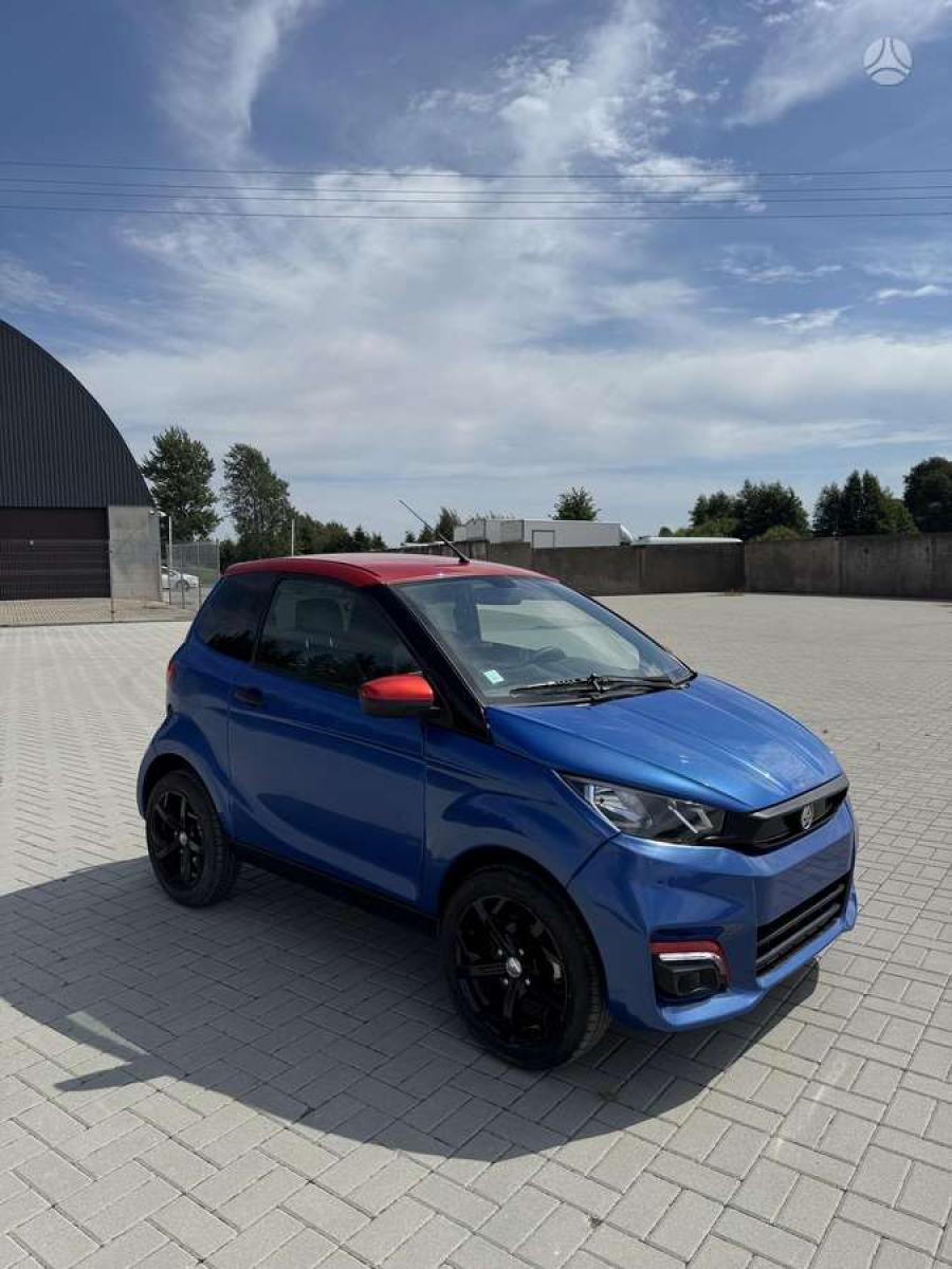 Blue Aixam City 2023 in Taurage, with an engine capacity of 0.50 L and mileage of 11 thousand km for 7600 €, photo 4 on AUTOMOTO.COM.LV