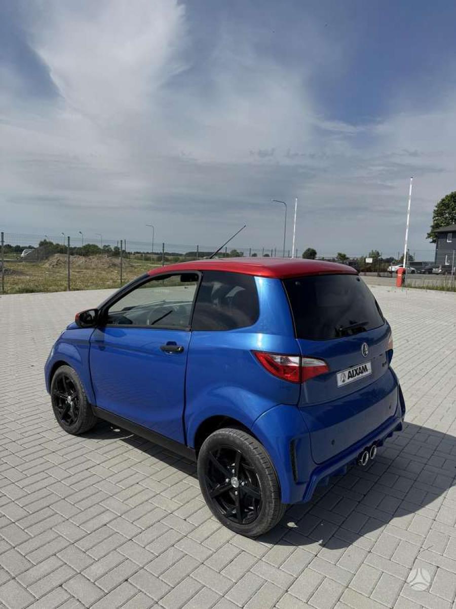 Blue Aixam City 2023 in Taurage, with an engine capacity of 0.50 L and mileage of 11 thousand km for 7600 €, photo 6 on AUTOMOTO.COM.LV