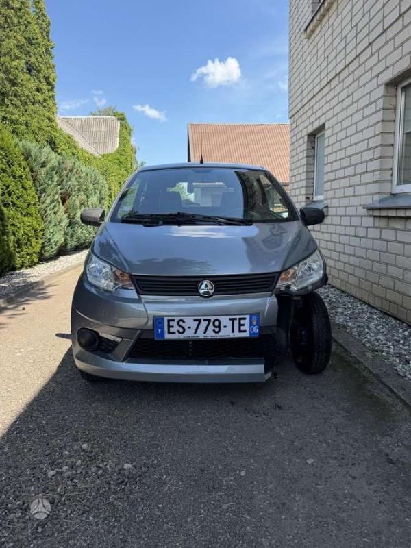 Grey Aixam City 2017 in Kaunas, with an engine capacity of 0.49 L and mileage of 33 thousand km for 4300 €, photo 7 on AUTOMOTO.COM.LV