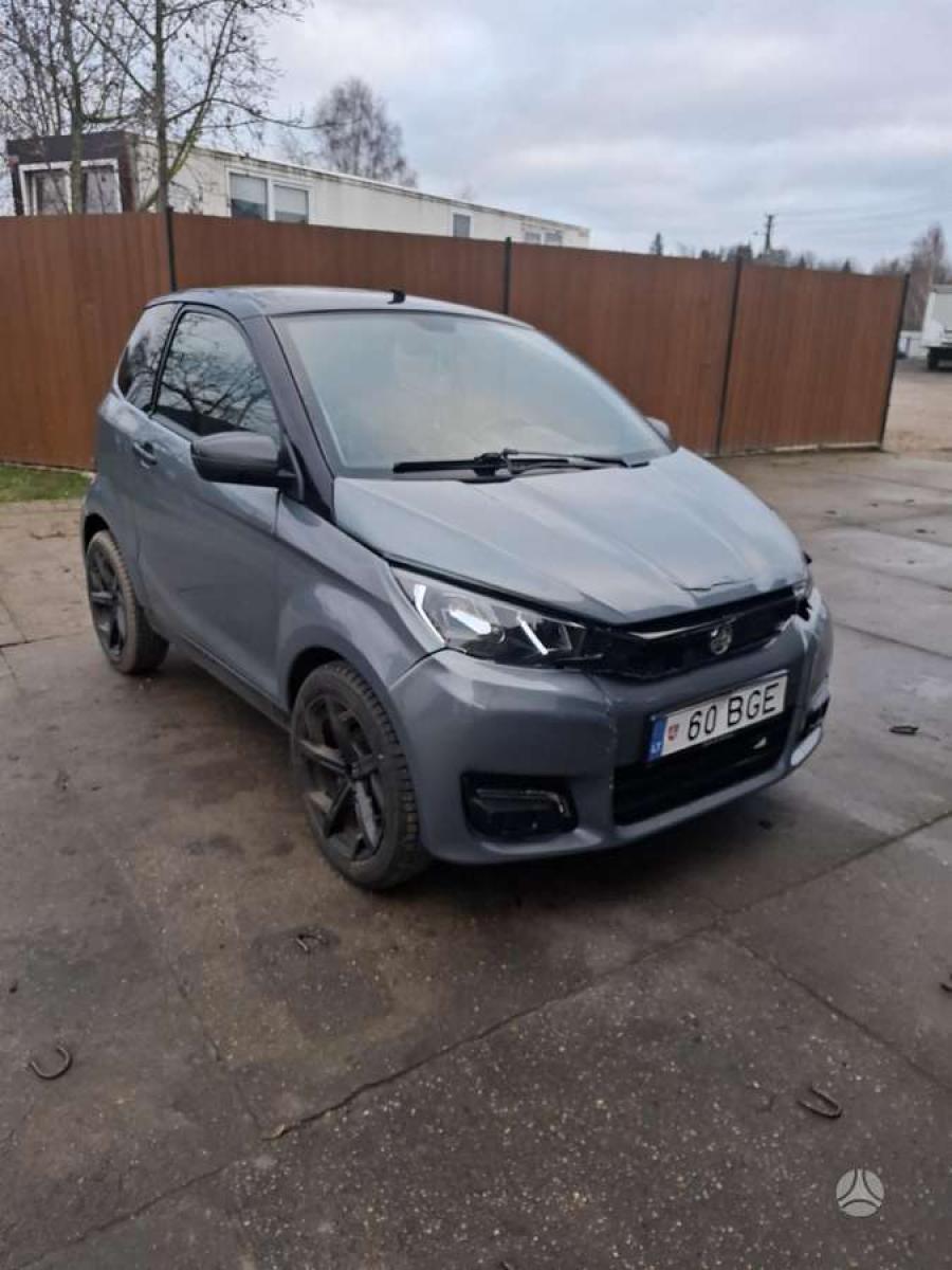 Grey Aixam City 2021 in Kaunas, with an engine capacity of 0.68 L and mileage of 31 thousand km for 6200 €, photo 1 on AUTOMOTO.COM.LV