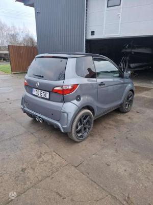 Grey Aixam City 2021 in Kaunas, with an engine capacity of 0.68 L and mileage of 31 thousand km for 6200 €, photo 4 on AUTOMOTO.COM.LV
