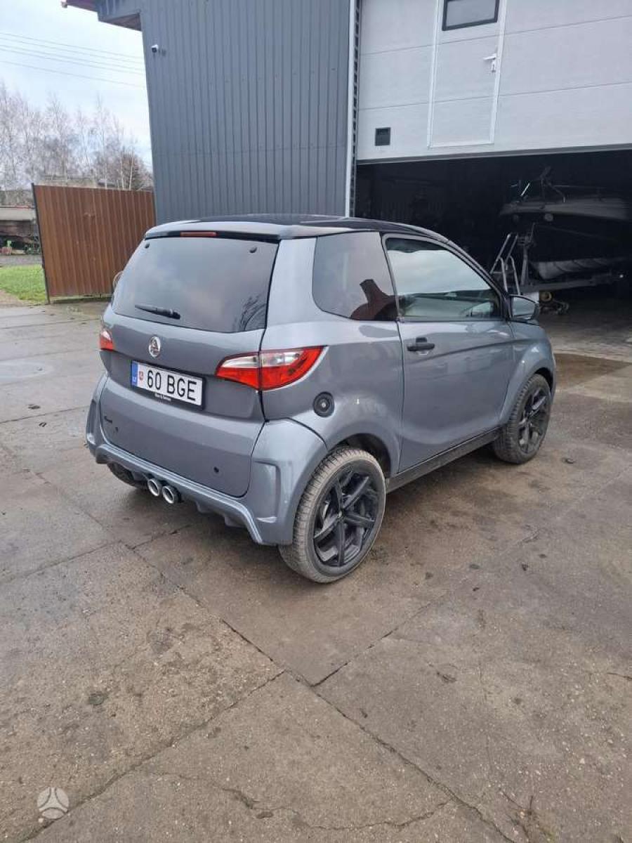 Grey Aixam City 2021 in Kaunas, with an engine capacity of 0.68 L and mileage of 31 thousand km for 6200 €, photo 4 on AUTOMOTO.COM.LV