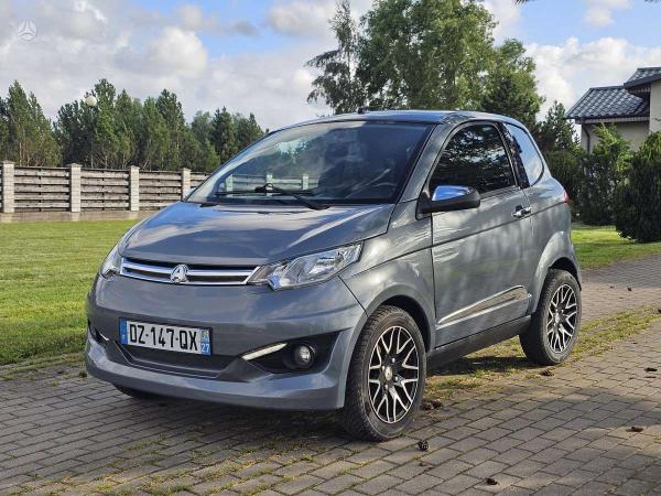 Grey Aixam City 2016 in Klaipeda, with an engine capacity of 0.40 L and mileage of 40 thousand km for 4200 €, photo 3 on AUTOMOTO.COM.LV