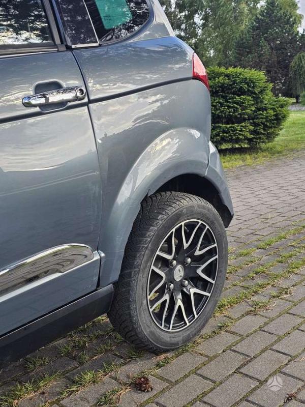 Grey Aixam City 2016 in Klaipeda, with an engine capacity of 0.40 L and mileage of 40 thousand km for 4200 €, photo 10 on AUTOMOTO.COM.LV