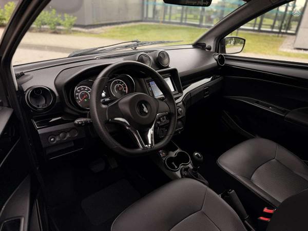 Grey Aixam City 2025 in Taurage, with an engine capacity of 0.00 L and mileage of 8 thousand km for 11400 €, photo 5 on AUTOMOTO.COM.LV