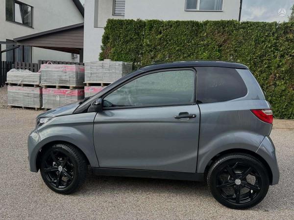 Aixam City 2023 in Marijampole on AUTOMOTO.COM.LV Grey Aixam City 2023 in Marijampole, with an engine capacity of 0.48 L and mileage of 20 thousand km for 9900 €, photo 9 on AUTOMOTO.COM.LV