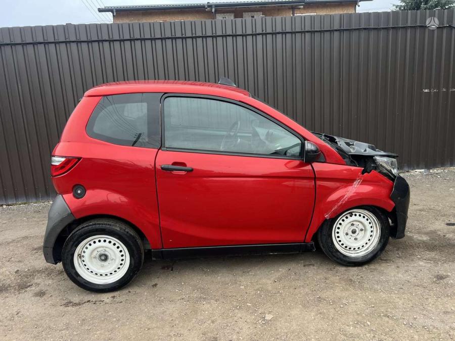 Sarkans Aixam City 2022 Kauņa, ar dzinēja tilpumu 0.50 L un nobraukumu 33 tūkst. km par 3700 €, foto 6 vietnē AUTOMOTO.COM.LV