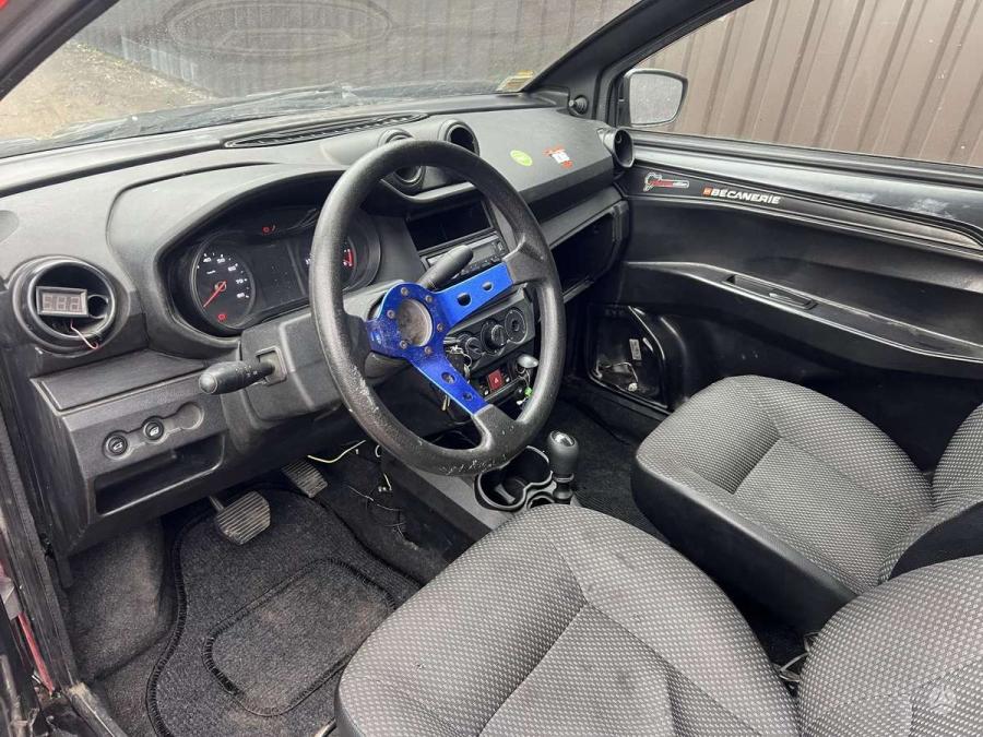 Sarkans Aixam City 2022 Kauņa, ar dzinēja tilpumu 0.50 L un nobraukumu 33 tūkst. km par 3700 €, foto 10 vietnē AUTOMOTO.COM.LV