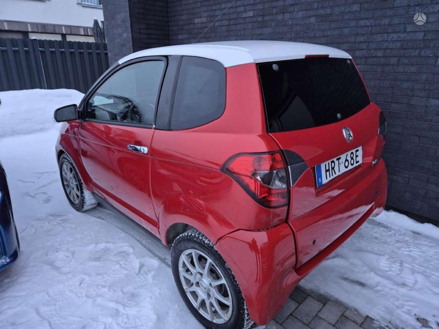 Red Aixam City 2014 in Siauliai, with an engine capacity of 0.50 L and mileage of 43 thousand km for 5950 €, photo 3 on AUTOMOTO.COM.LV