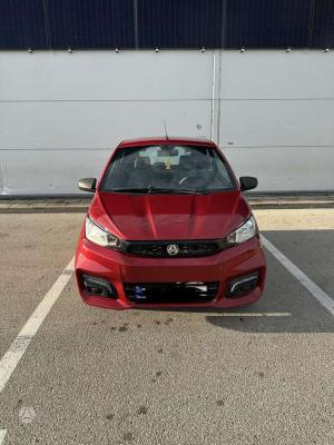 Sarkans Aixam City 2022 Panevēža, ar dzinēja tilpumu 0.48 L un nobraukumu 37 tūkst. km par 9300 €, foto  vietnē AUTOMOTO.COM.LV