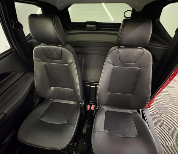 Red Aixam City 2025 in Marijampole, with an engine capacity of 0.00 L and mileage of 0 thousand km for 15650 €, photo 7 on AUTOMOTO.COM.LV