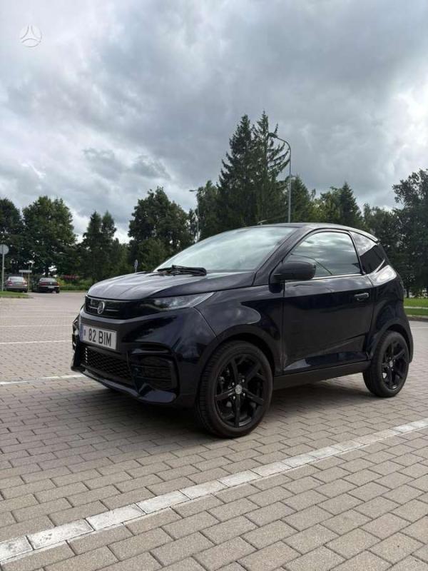 Violet Aixam City 2023 in Taurage, with an engine capacity of 0.48 L and mileage of 56 thousand km for 11900 €, photo 3 on AUTOMOTO.COM.LV